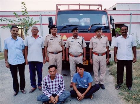 Rajasthan Two Smugglers Arrested With 375 Cartons Of English Liquor In