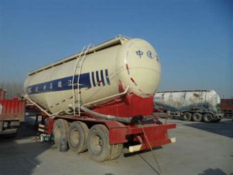 二手水泥罐 二手水泥罐 山东建路建筑机械设备有限公司工程机械转让处理整场废旧物资转让回收厂家直销处理180120搅拌站全套