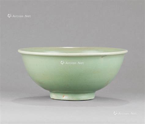 明代 龙泉窑花卉纹碗2018夏季拍卖会横滨国际拍品价格图片拍卖专场拍卖会预展拍卖会结果卓克拍卖频道