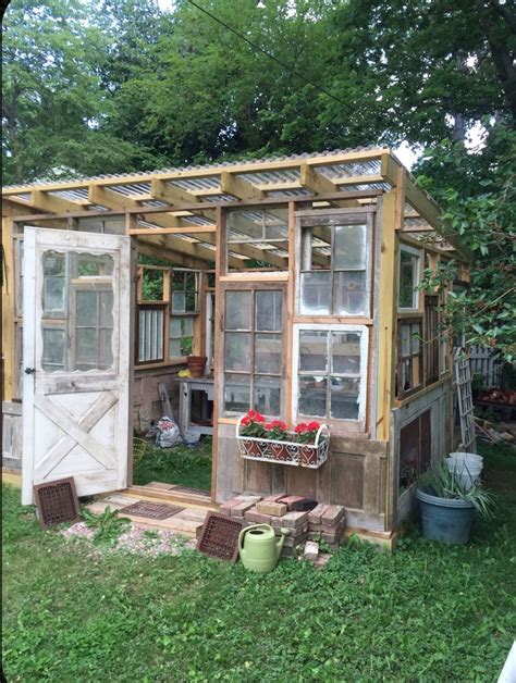 40 Simple Yet Sensational Repurposing Projects For Old Windows Artofit