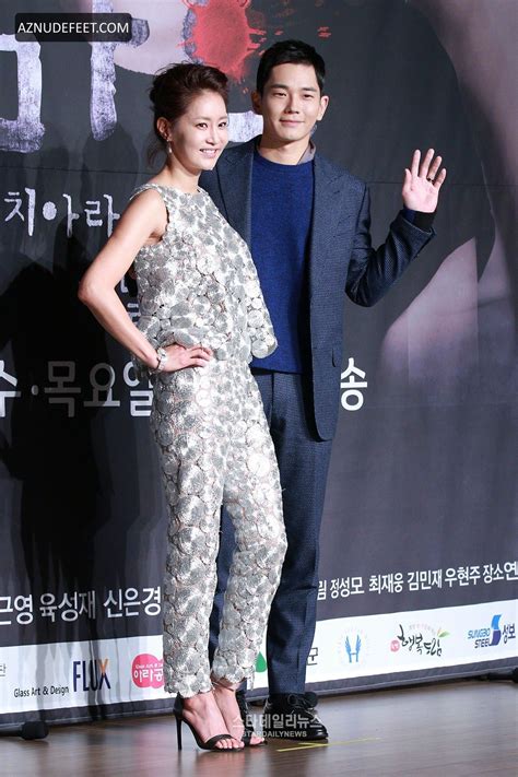 Eun Kyung Shin Feet Aznudefeet
