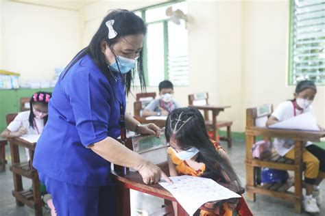 Deped To Plan For F2f Classes Blended Learning In Special Cases