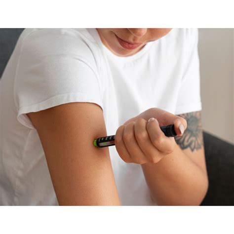 Anaphylaxis With Adrenaline Auto Injector Training 2 Care Uk Ltd