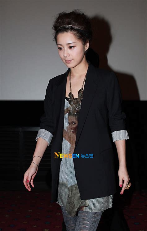 포토엔 서영희 영화 다시 보려니 긴장돼요