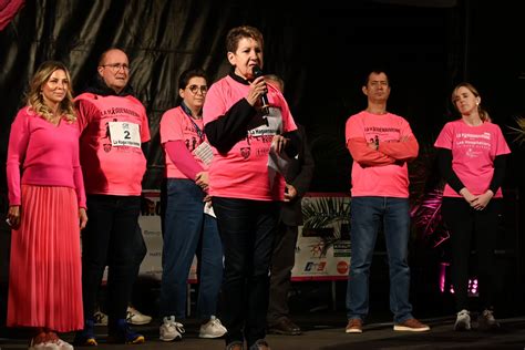 Vidéo et diaporama 8000 participants contre le cancer du sein à la Haguenauvienne