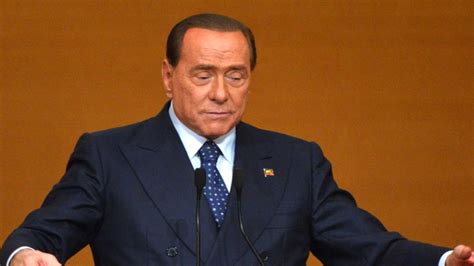 Richter Berlusconi Bezahlte Minderjährige Ruby Für Sex