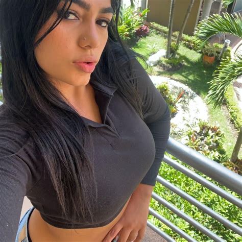 Chloejhonson Gratis Live Webcam Show And Xxx Chat Xhamsterlive