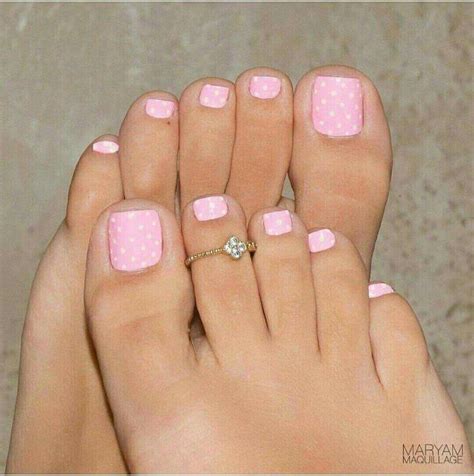 Pin By Lola Ruiz On Casual Pink Toe Nails Cute Toe Nails Pretty Toe