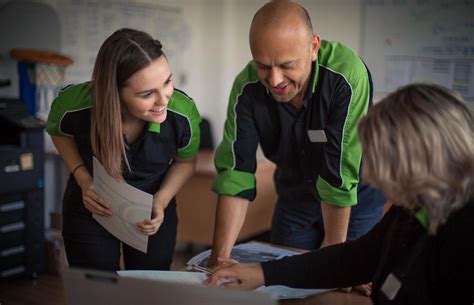 revealed countries with the highest and lowest average salaries