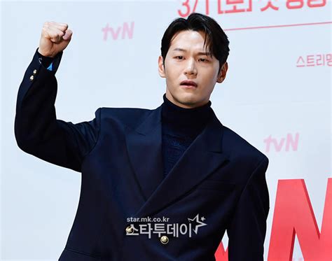 포토 이학주 내 주먹이 감자