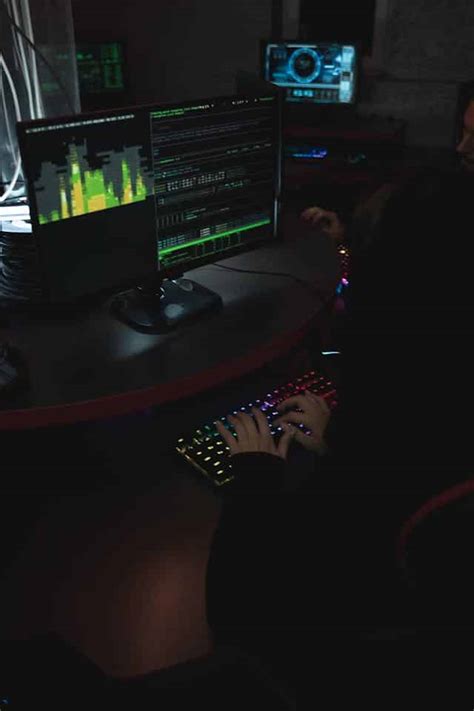 Cve 2025 12779 Amazon Workspaces Linux Vulnerability