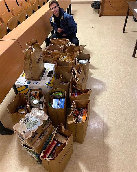 Hampton Bays School District Partners With Stop And Shop For First Of Its