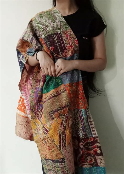 45x180 Cm Fine Stich Silk Neck Scarf Recycle Vintage Silk Kantha Patch