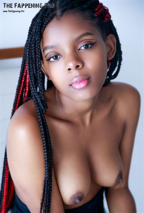 Sukki Teen The Fappening Nude Debut 20 Photos The Fappening