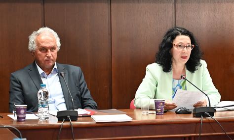 УНСС Доц Ирена Маркова защити научна степен „доктор на науките“ с