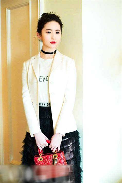 Yifei Liu Photo 230 Of 309 Pics Wallpaper Photo 1120372 Theplace