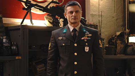 Bir Zamanlar İstanbulun Salihi Tezhan Tezcan Kimdir Kimin Oğlu Mavi Kadın