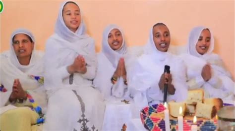 Ethiopia ከእስልምና ወደ ክርስትና የተመልሱ ቤተሰቦች ድንቅ ዝማሬ Youtube