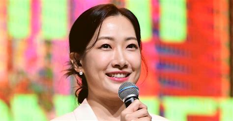 김민정 아나운서 엔믹스 쇼케이스 진행합니다[포토엔hd]