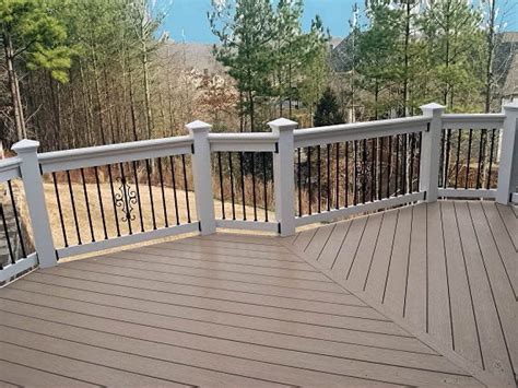 Trek Decking With Metal Spindles Composite Deck Railing Deck Railings