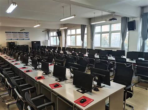 走进实验室 安阳工学院