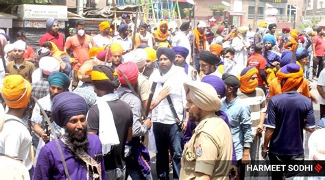 March Against Pro Khalistan Elements Tension In Patiala Police Fire In Air To Avert Clash R