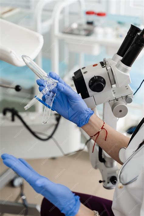 Premium Photo Speculum Closeup In Gynecologist Hands For Colposcopy