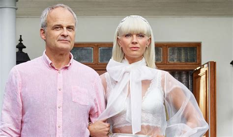TV Sarja Rakasta Mua Ensin Uusintana Ja Sitten Uusi Kausi Alkaa