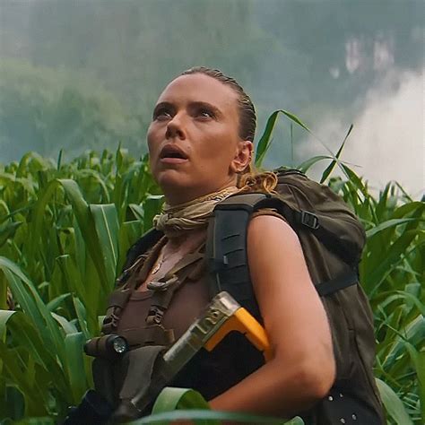 Jonathan Bailey Scarlett Johansson Star In Jurassic World Rebirth
