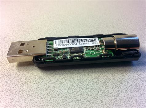 Antti S LinuxTV Blog Naked Hardware AVerMedia AVerTV Volar HD A