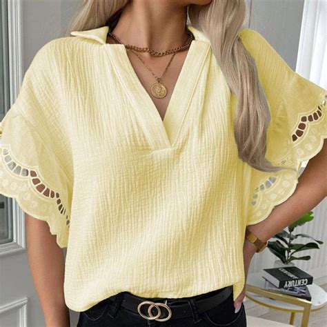 Купити Літня жіноча футболка з мереживною обробкою V подібним вирізом і короткими рукавами