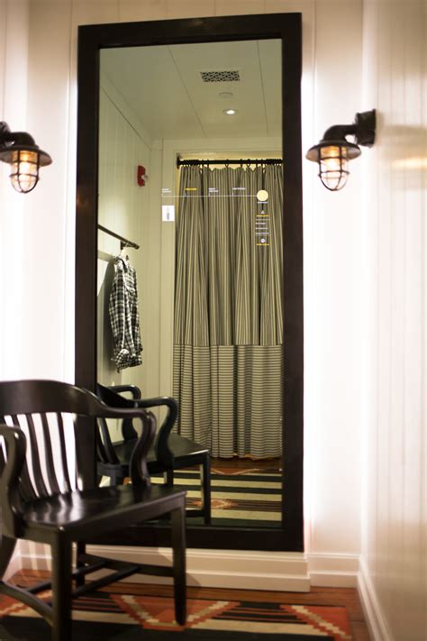 Polo Ralph Lauren Debuts Interactive Fitting Rooms At Fifth Avenue