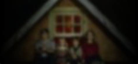 Flowers In The Attic 2014 Sexiest Scenes Top Clips And Sexiest Pics