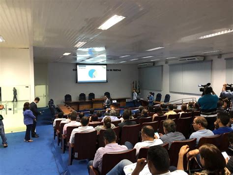 TCE apresenta situação financeira do Acre para governador eleito Gladson Cameli Acre G
