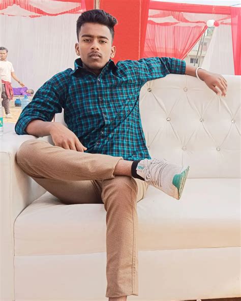 Sumit Dwivedi 0321 Sumitdwivedi0321 • Instagram Photos And Videos