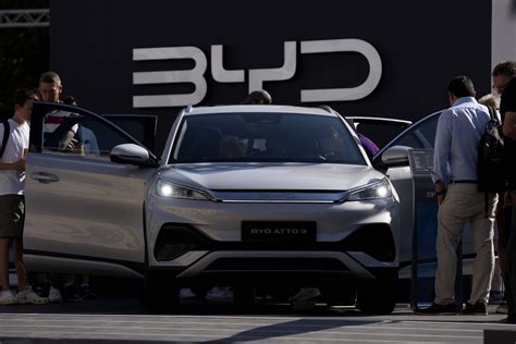 Chinese Evs In Europe A Threat To European Automakers Icds