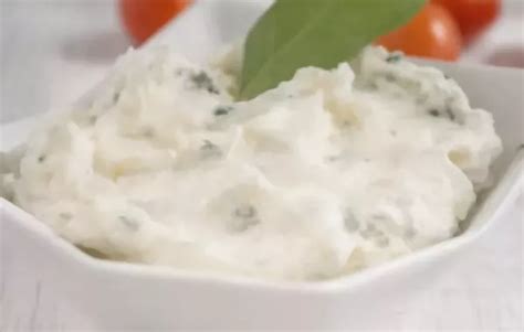 Kräutertopfen Aufstrich Einfaches und köstliches Rezept