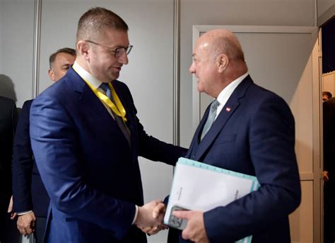 Hristijan Се сретнавме и со австрискиот канцелар Кристијан Стокер разговор исполнет со заемно