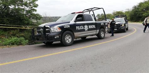 Localizan Cuerpo Encobijado Sobre La Carretera Grupo Milenio