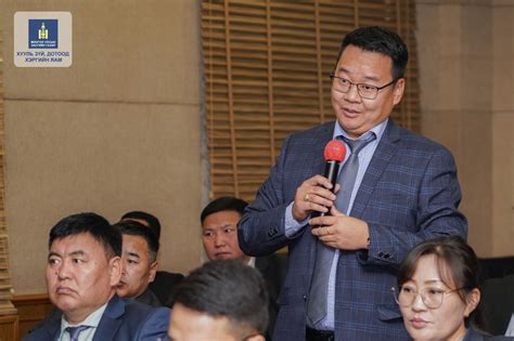 Аймаг нийслэлийн Засаг даргын Тамгын газрын Хууль эрх зүйн хэлтсийн