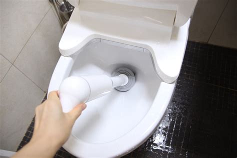 막힌 변기 뚫는법 화장실 변기 막혔을때 역류 뚫기 네이버 블로그