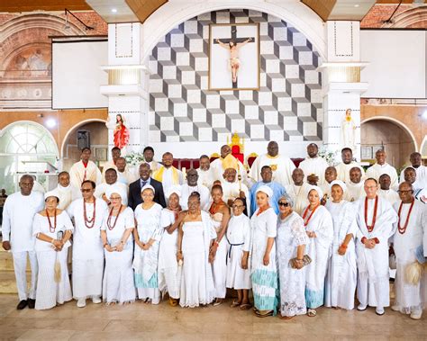 Tinubu Obaseki Oborevwori Others Attend Memorial Mass For Late