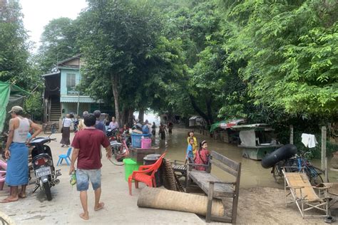 အောင်လံမြို့၌ ဧရာဝတီမြစ်ရေတက်မှုကြောင့် လူနေအိမ်များပြောင်းရွှေ့ Information And Public