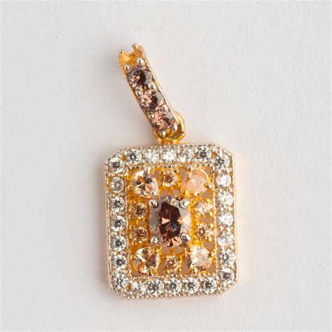Ary 21k Gold Pendant Ary Sahulat Bazar Pakistan