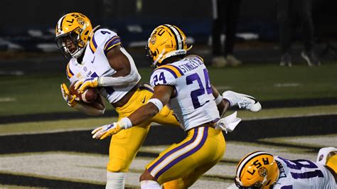 LSU Moves Up To No 17 In AP Top 25 Poll TigerBait Com