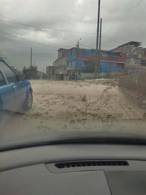 Lluvias En Bogotá Habitantes De Soacha Afectados Por Aguacero Bogotá