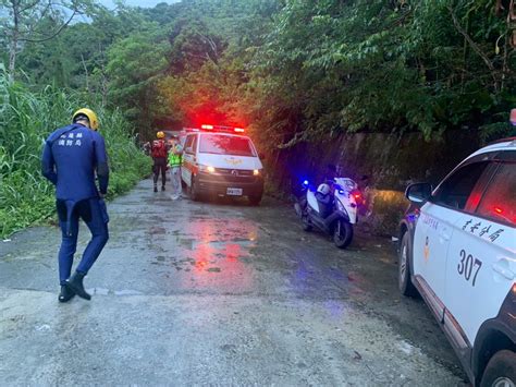 溪水因雨暴漲3男子受困獲救 吉安警呼籲下雨天切勿進入山區