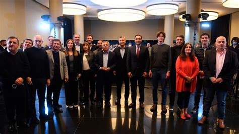 Crece El Malestar En La Ucr Por Los Guiños De Macri Con Milei La