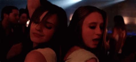 Dancing Partying Gif Dancing Partying Emma Watson Discover Share Gifs