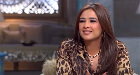 ابنة ياسمين عبد العزيز أنا وهي بنتخانق على اللبس والشنط والجزم خبر